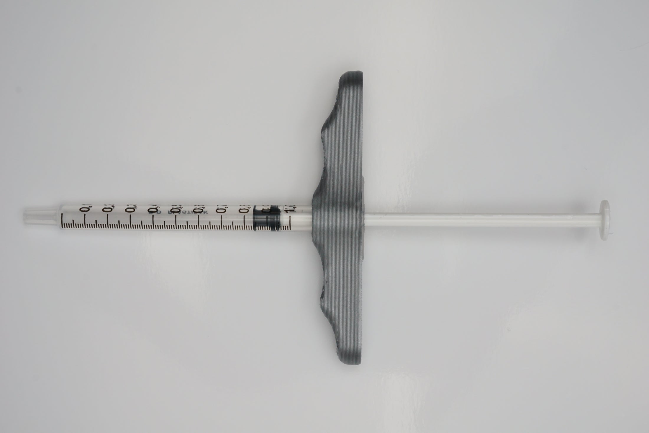 SyringeGrip